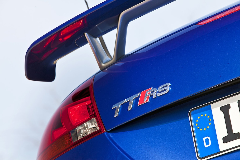 Vergleich zwischen Audi TT RS Plus und Mercedes SLK 55 AMG - AUTO BILD