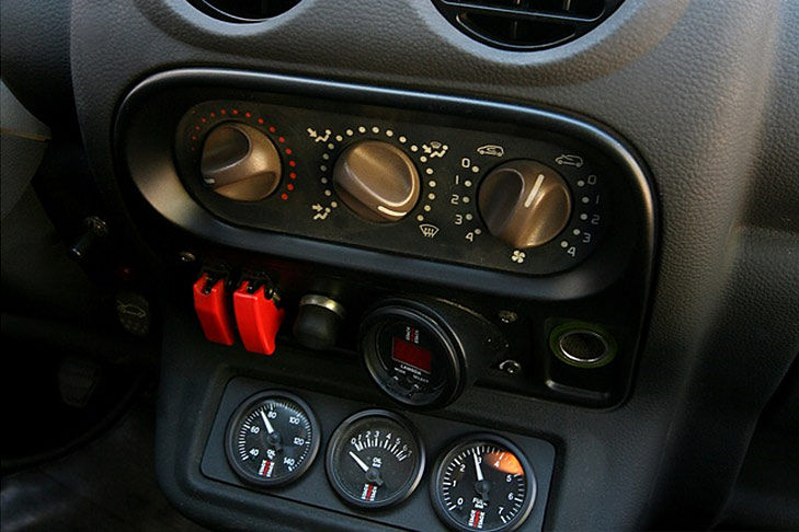 Lazareth LM 410: Irres Motorrad mit vier Rädern! - AUTO BILD