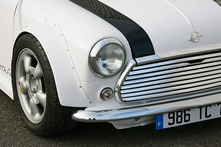 Lazareth LM 410: Irres Motorrad mit vier Rädern! - AUTO BILD