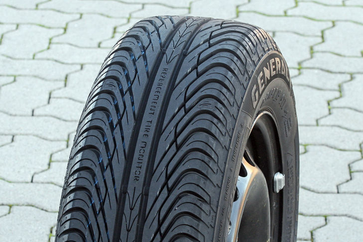 Augen auf beim Sommerreifenkauf - AUTO BILD