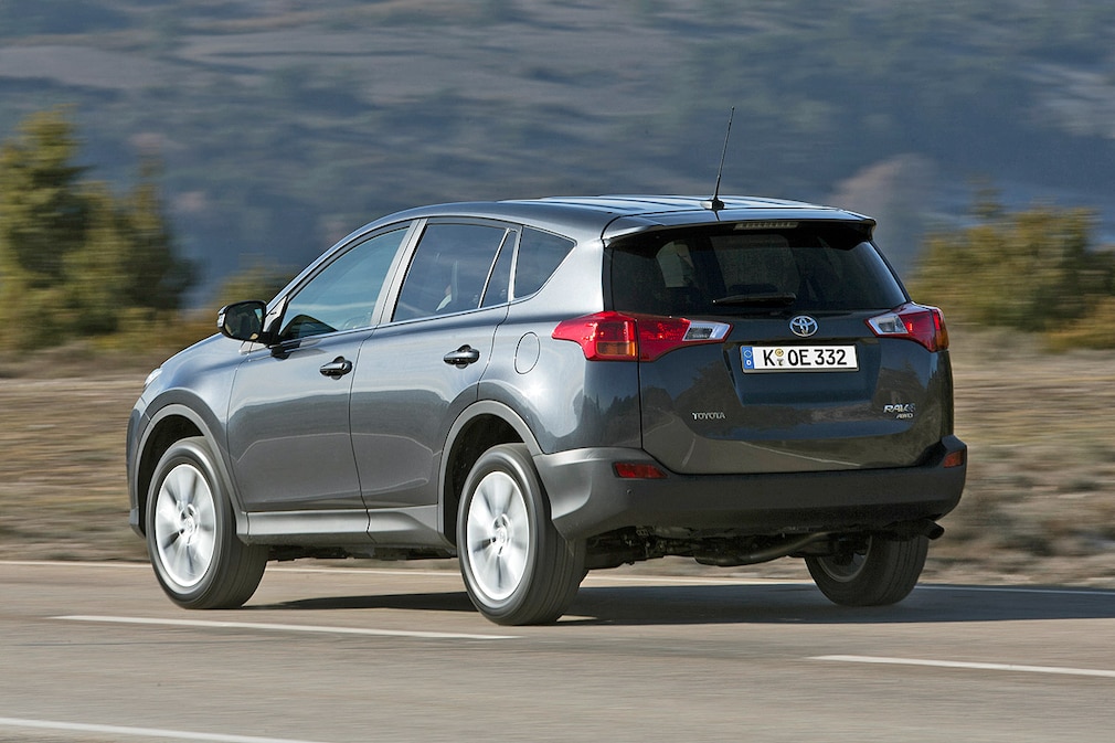 Toyota RAV4 (2013): Fahrbericht - AUTO BILD
