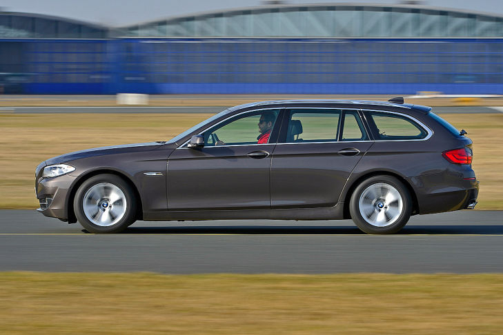 Fünfsitzer im Praxistest: Mann über Bord! - AUTO BILD