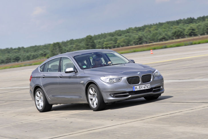 Fünfsitzer im Praxistest: Mann über Bord! - AUTO BILD