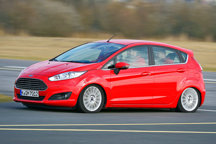 Fünfsitzer im Praxistest: Mann über Bord! - AUTO BILD