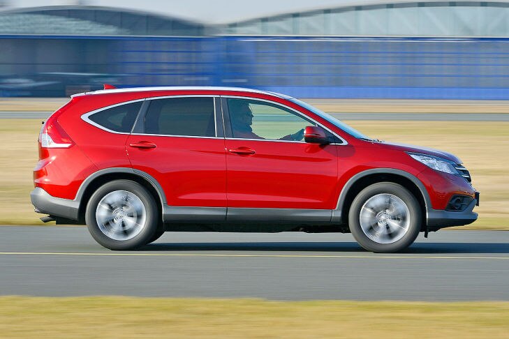 Fünfsitzer im Praxistest: Mann über Bord! - AUTO BILD