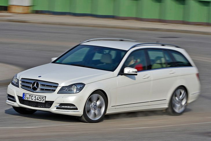 Fünfsitzer im Praxistest: Mann über Bord! - AUTO BILD