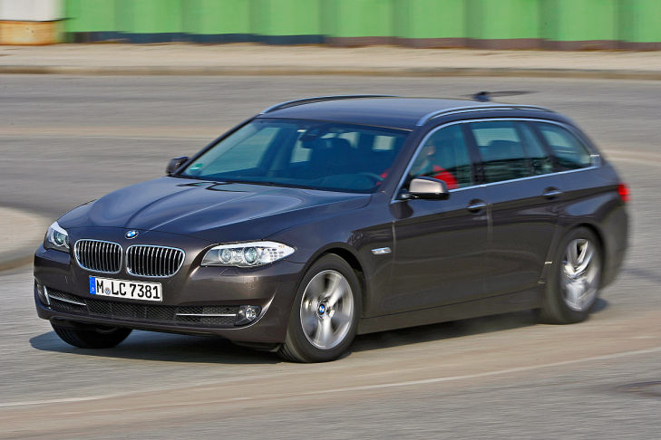 Fünfsitzer im Praxistest: Mann über Bord! - AUTO BILD