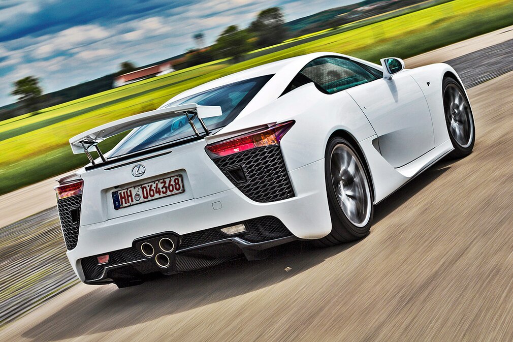 Lexus LFA, Lamborghini LP 560-4, SRT Viper im Vergleich - AUTO BILD
