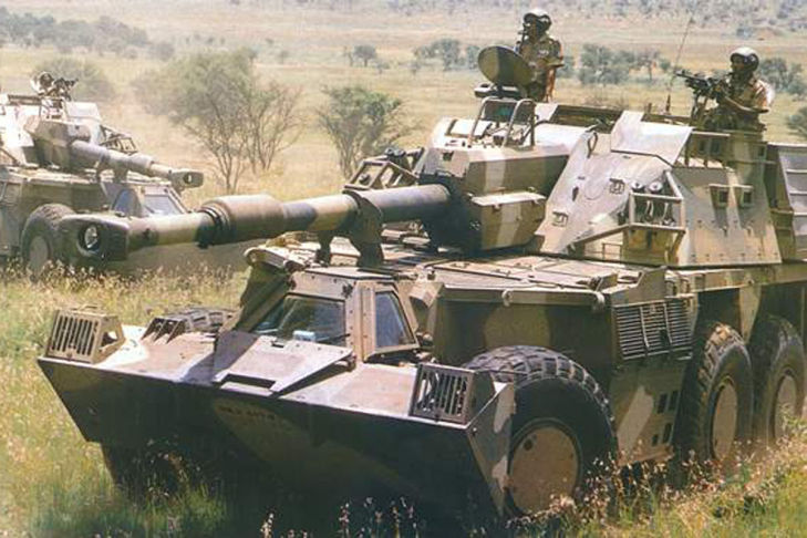 Textron Commando Select: Mega-Wumme für Radpanzer - AUTO BILD