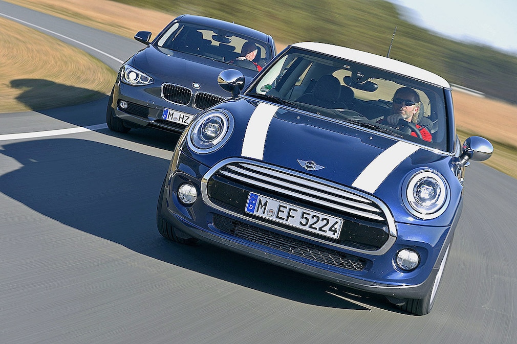 Test: Der neue Mini trifft den BMW 1er - AUTO BILD