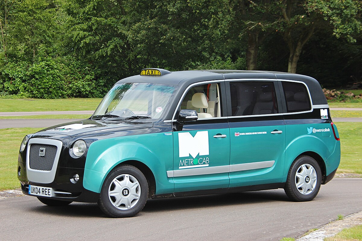 New Metrocab: Erste Fahrt in Londons Taxi der Zukunft - AUTO BILD