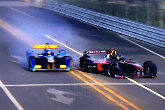 Formel E: Schwerer Unfall von Heidfeld: Team Abt gewinnt Premiere ...