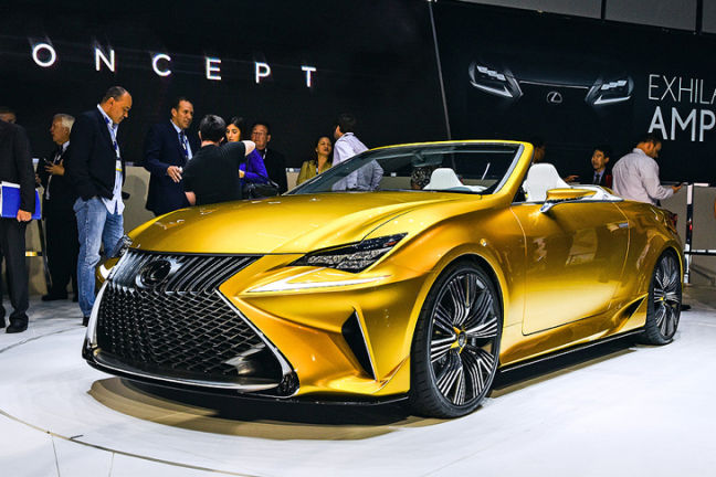 Video: Lexus in LA 2014 - autobild.de