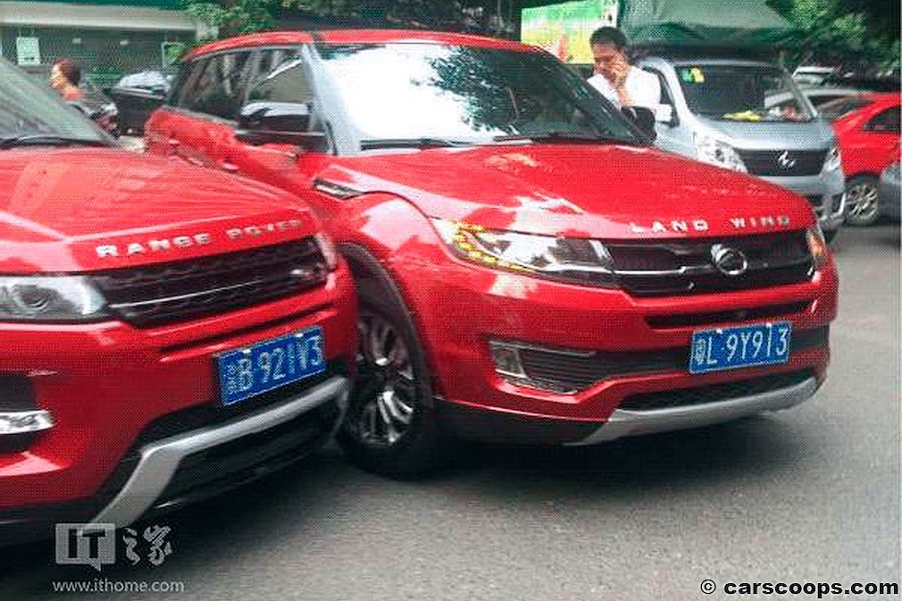 China-Kopie Landwind X7 vs. Range Rover Evoque: Unfall - AUTO BILD