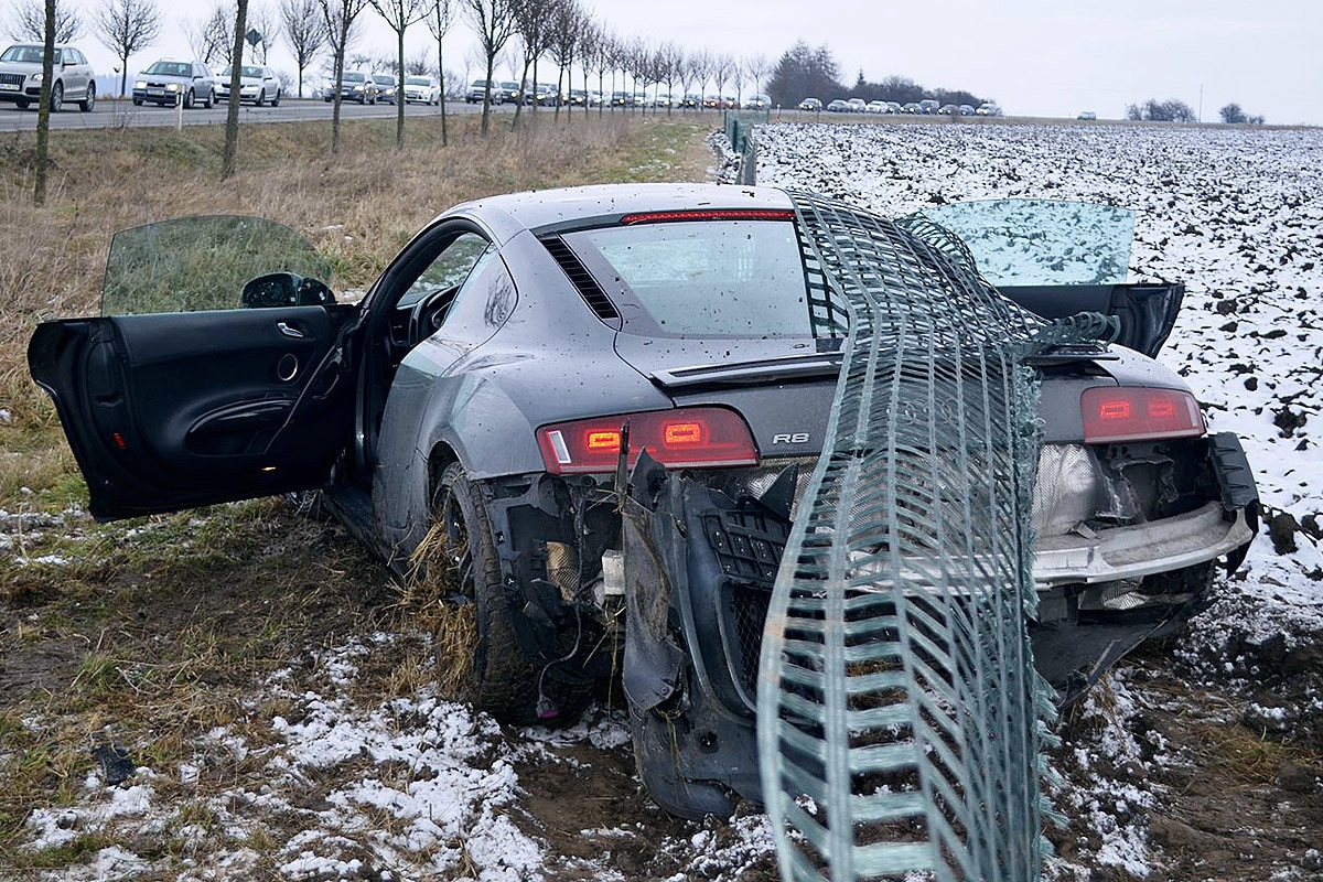 Audi R8: Crash bei Probefahrt - AUTO BILD