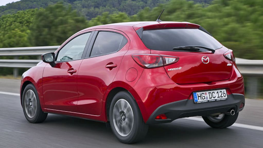 Fahrbericht: So fährt der neue Mazda2 - AUTO BILD