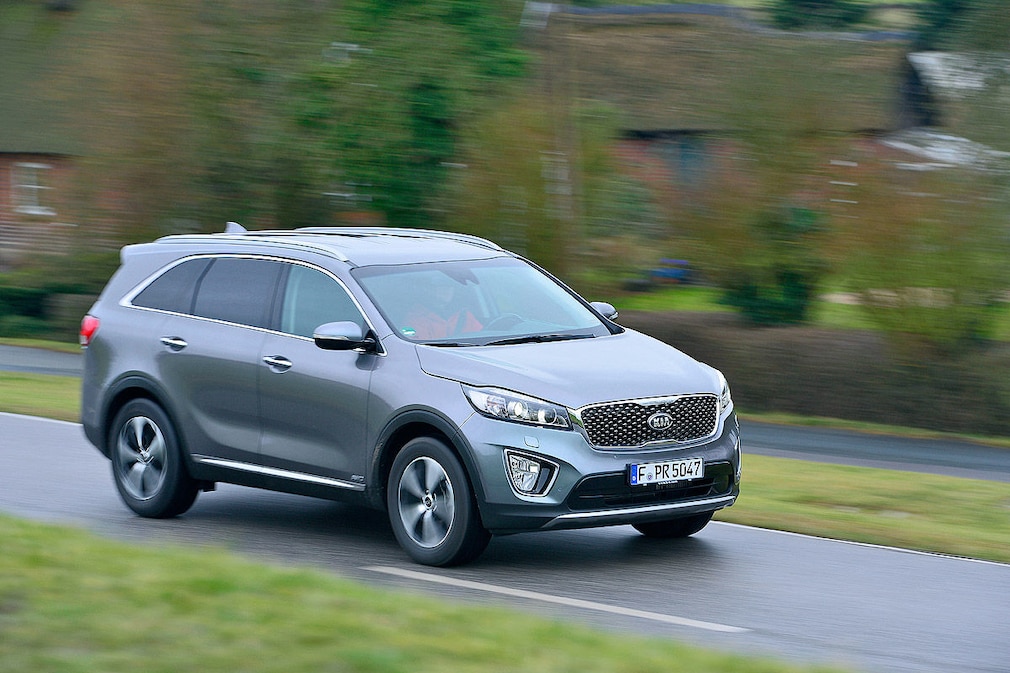 Kompakte Diesel-SUVs: Kia Sorento gegen Audi Q5 und BMW X3 - AUTO BILD