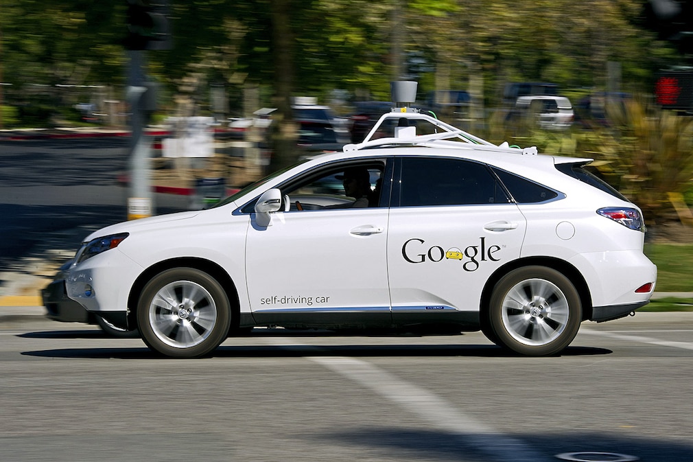 Google-Auto: Tests im Sommer 2015 - AUTO BILD