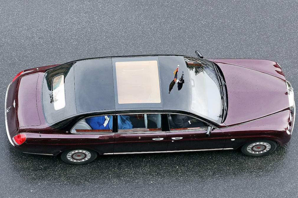Queen Elizabeth II:: Fünf unglaubliche Auto-Fakten - AUTO BILD
