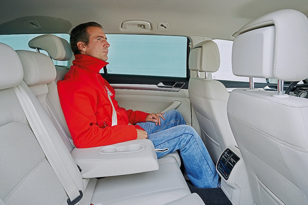 Kombis: Passat gegen 3er und C-Klasse - AUTO BILD