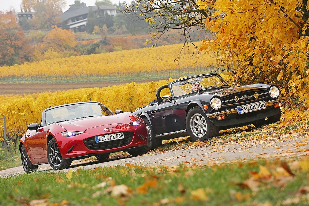 Roadster-Vergnügen: Mazda MX-5 trifft Triumph TR6 - AUTO BILD