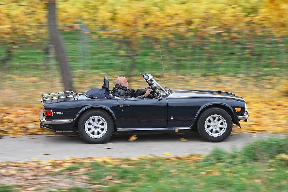 Roadster-Vergnügen: Mazda MX-5 trifft Triumph TR6 - AUTO BILD