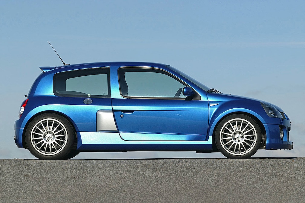 Renault Clio V6: Test des 254-PS-Sportwagens - AUTO BILD KLASSIK
