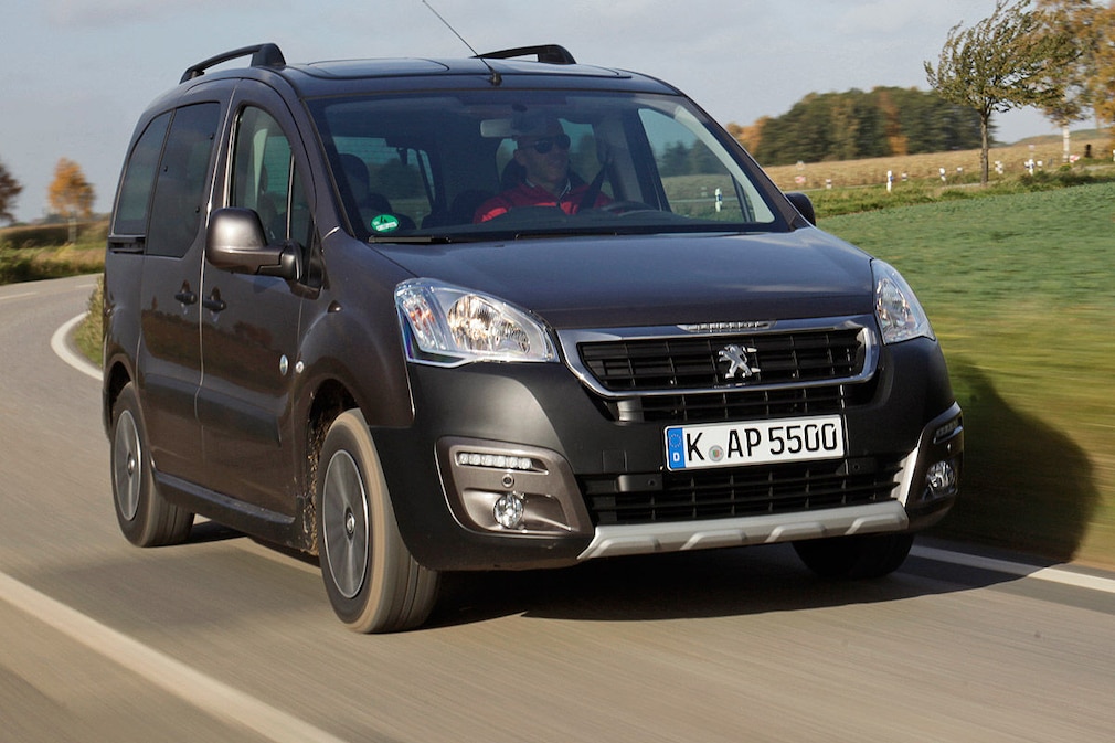 Familienfreunde: Peugeot Partner und VW Caddy im Test - AUTO BILD