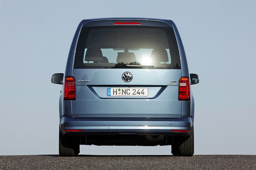 Familienfreunde: Peugeot Partner und VW Caddy im Test - AUTO BILD