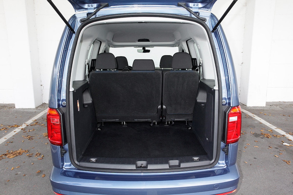 Familienfreunde: Peugeot Partner und VW Caddy im Test - AUTO BILD