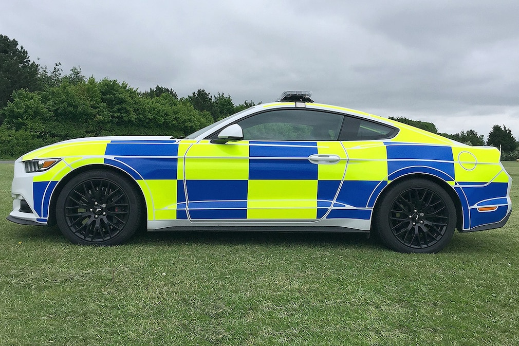 Ford Mustang als Polizeiauto: Briten wollen Ponies - AUTO BILD