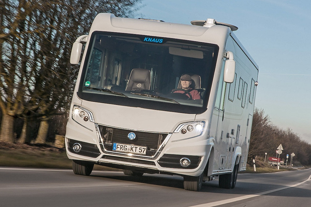Knaus Sun i 900 LEG: Wohnmobil-Test - AUTO BILD