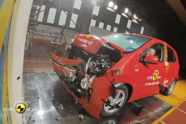 Video: Crashtest Kia Picanto (2017) - autobild.de