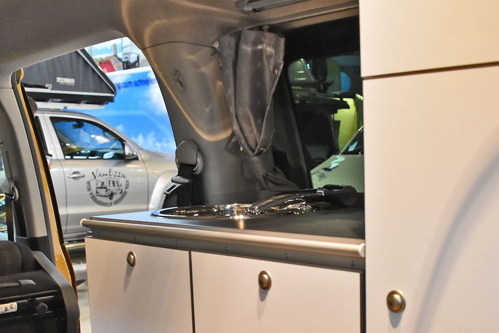 VW Caddy Maxi als Reimo Camp (2018): Preis - AUTO BILD