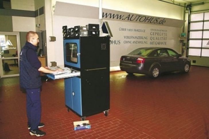 "Dat Autohus" an der A1 - AUTO BILD