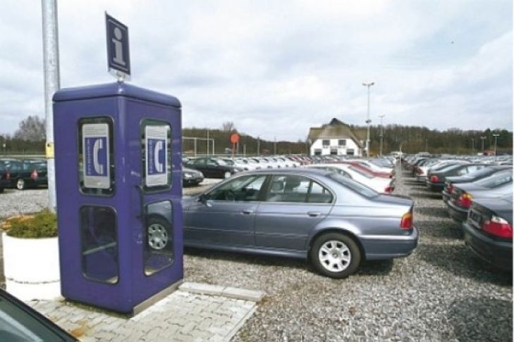 "Dat Autohus" an der A1 - AUTO BILD