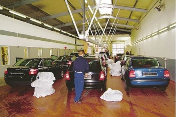 "Dat Autohus" an der A1 - AUTO BILD