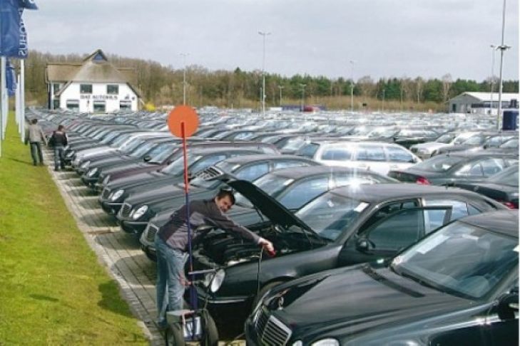 "Dat Autohus" an der A1 - AUTO BILD