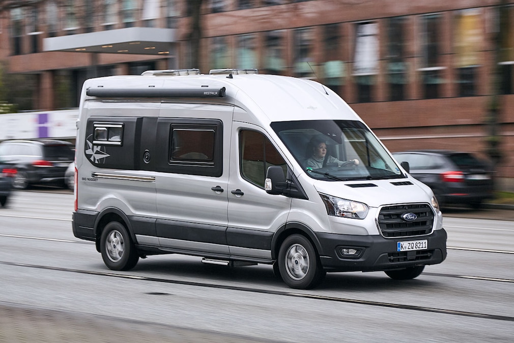 Ford Big Nugget: großer Transit als Camper im Wohnmobil-Test - AUTO BILD Ford Big Nugget: großer Transit als Camper im Wohnmobil-Test - AUTO BILD