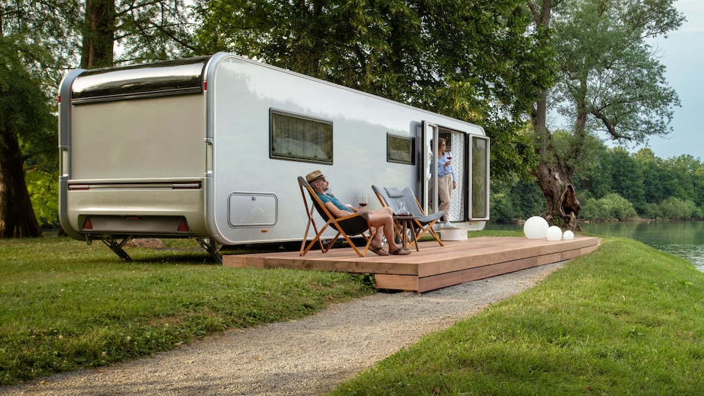 Adria Astella: Infos, Preis und Fotos vom Luxus-Caravan - AUTO BILD