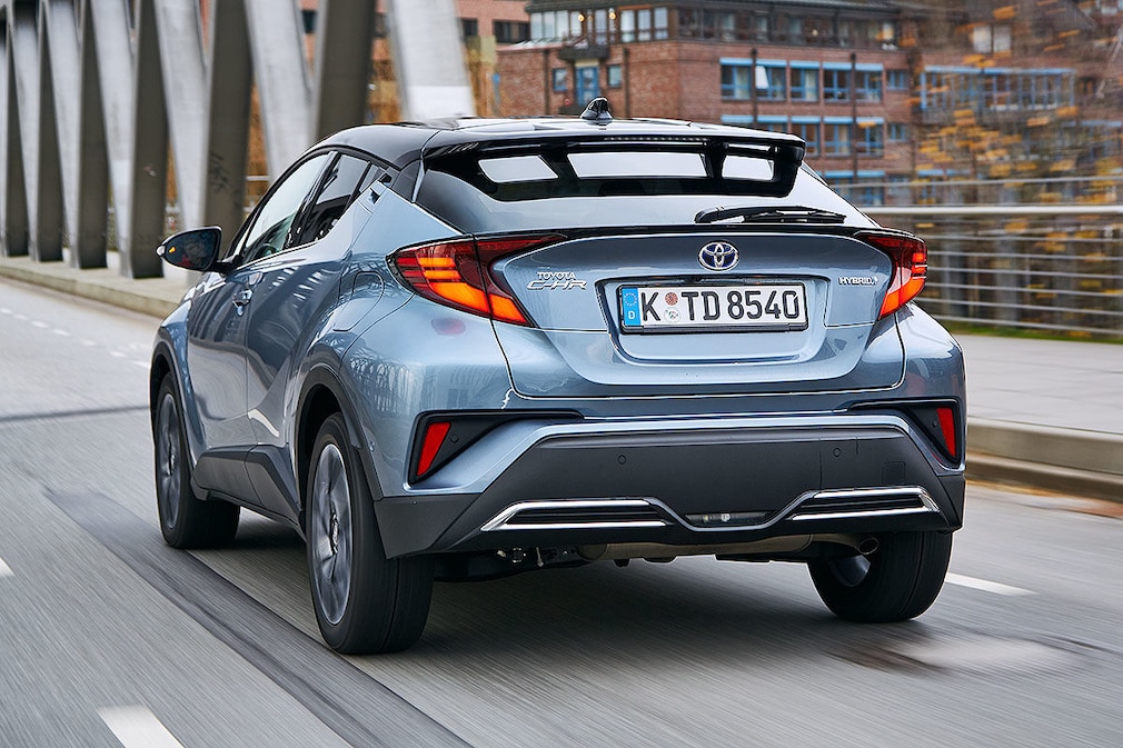 Toyota C-HR Benziner und Hybrid: Test und Kaufberatung - AUTO BILD Toyota C-HR Benziner und Hybrid: Test und Kaufberatung - AUTO BILD