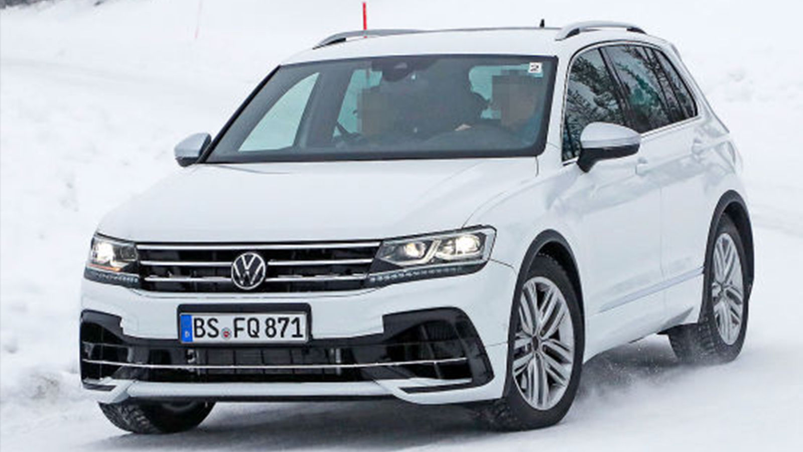 VW Tiguan R - Golf 8 R - Arteon R (2020): Erlkönig - Motor - SUV - AUTO ...