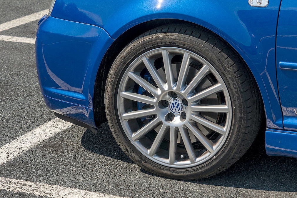 VW Golf 4 R32: Fahrbericht - AUTO BILD KLASSIK