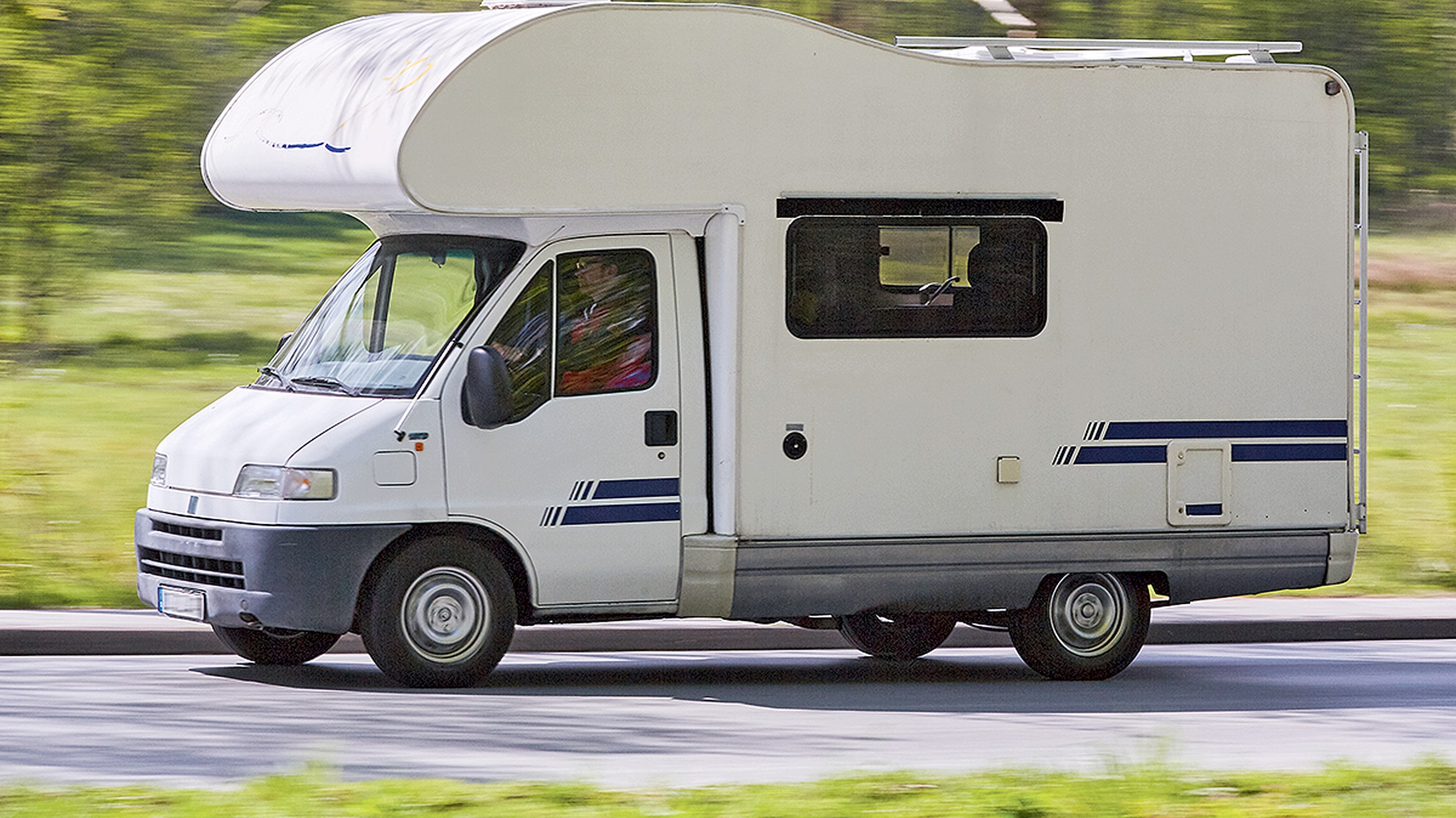 Wohnmobil als billiger Gebrauchtwagen: Test - AUTO BILD