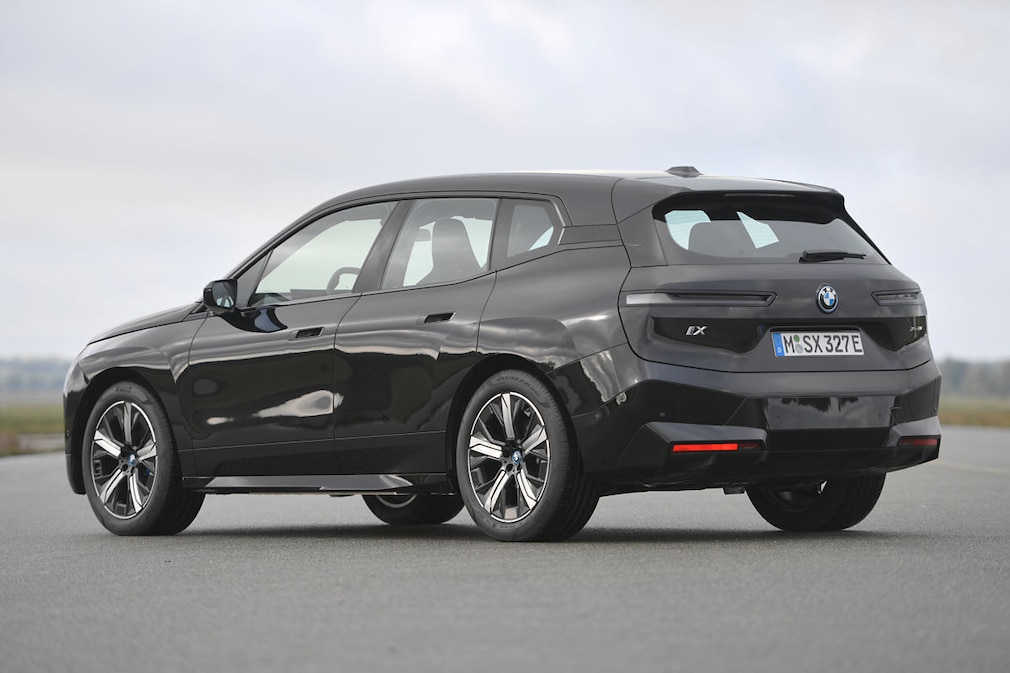 BMW iX: Test, Elektro-SUV, Preis, Reichweite, Akku, Interieur - AUTO BILD