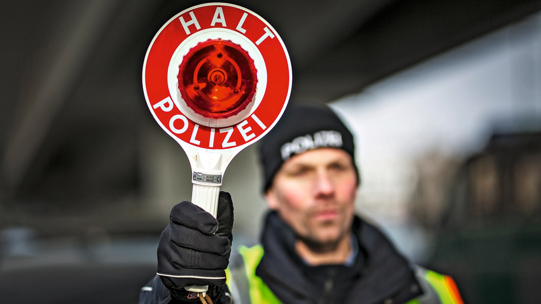 Polizeipräsenz: Gibt es genug Kontrollen? - AUTO BILD