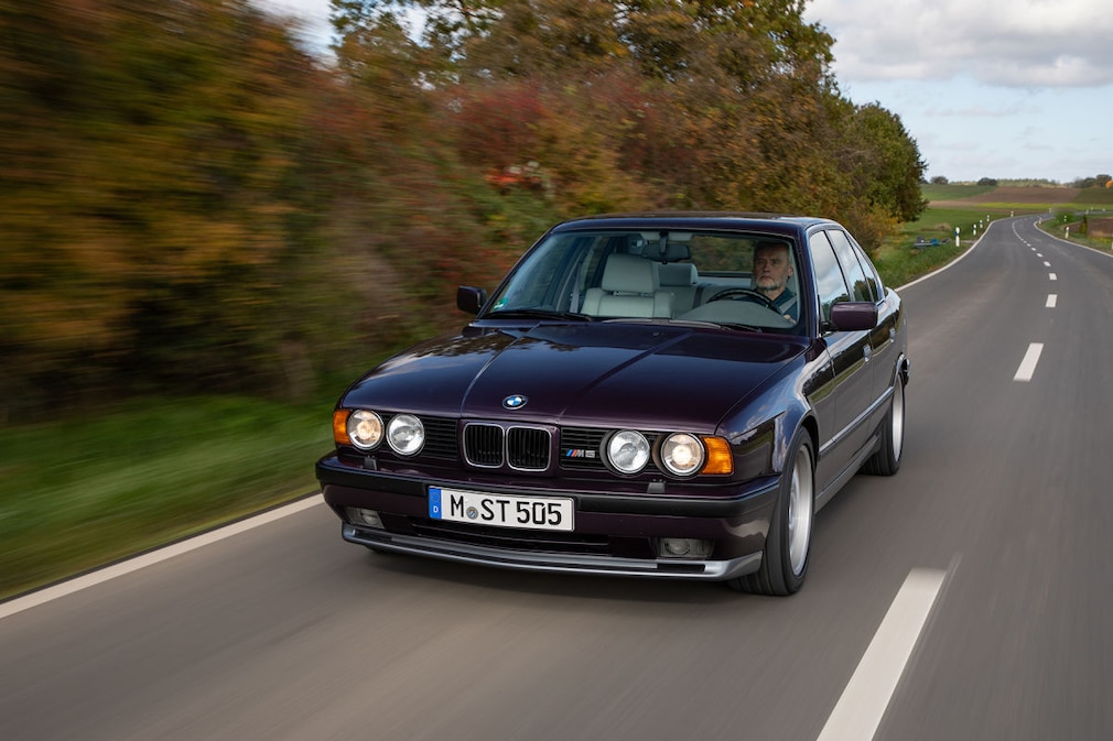 BMW M5: Generationentreff zum 50-jährigen Geburtstag der M GmbH - AUTO BILD