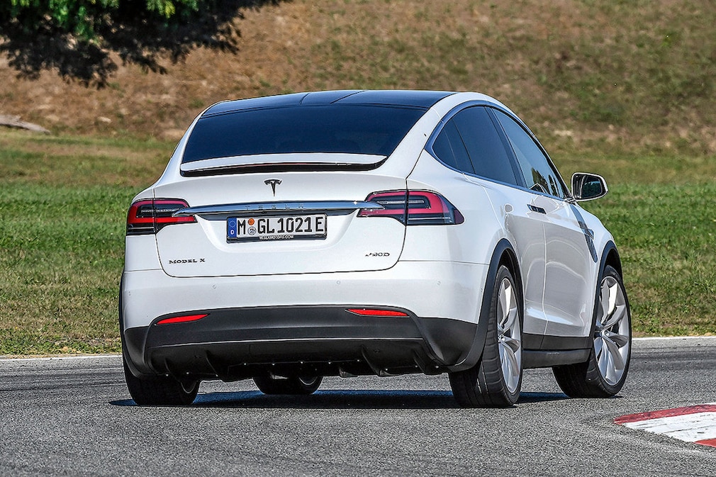 Tesla Model X: Gebrauchtwagen-Test - AUTO BILD