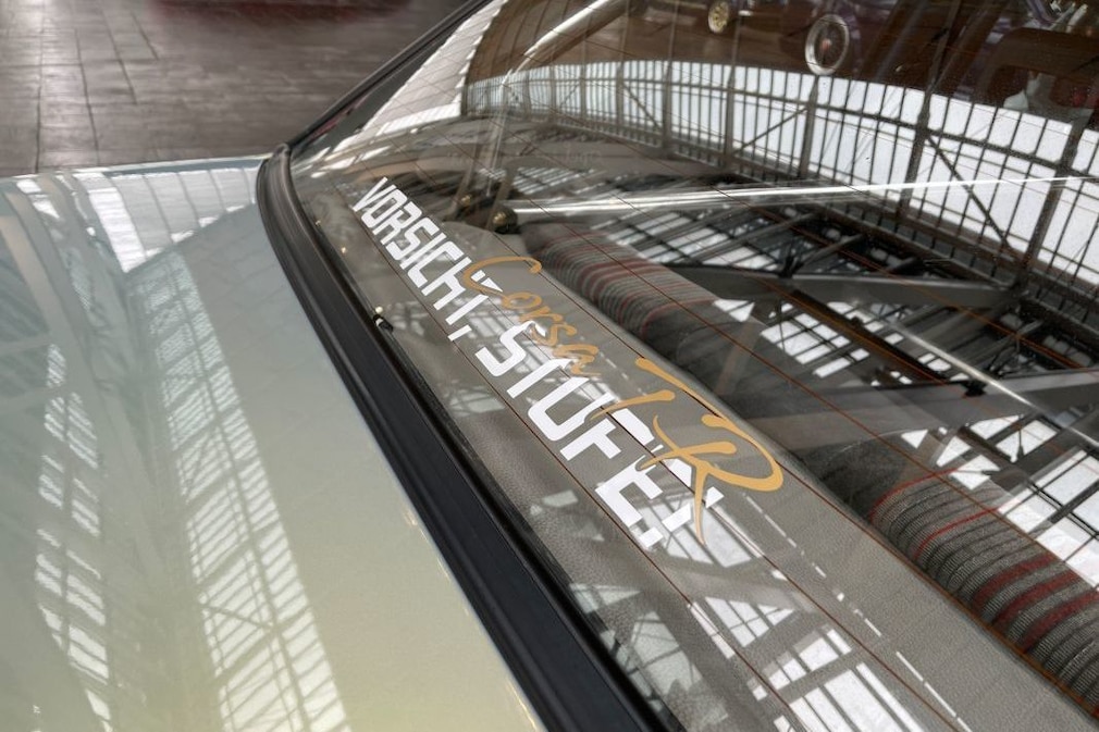 Opel Astra Hybrid: Tuning-Kur mit 80er-Jahre Motorsport-Stil - AUTO BILD