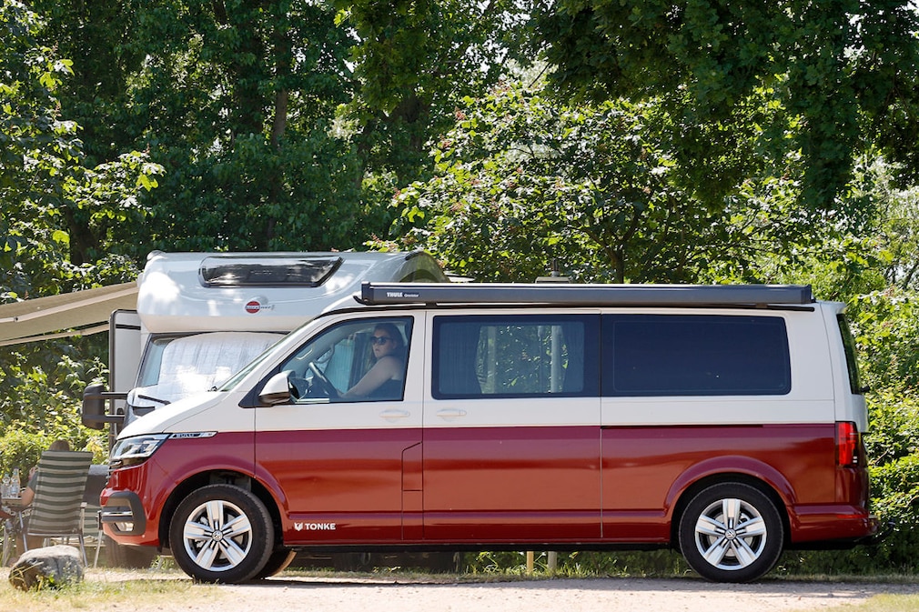 Tonke Van XL: VW T6.1 Multivan mit Camper-Ausbau - AUTO BILD